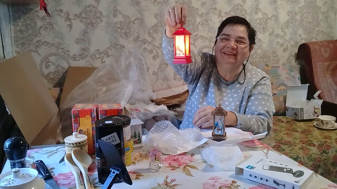 Жизнь в деревне: Подарки к Новому Году. Заехали в магазин купили продуктов