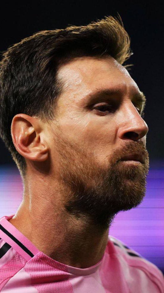 С наступающим!