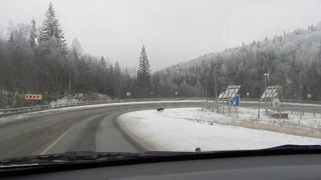 Красивый ЗИЛЬМЕРДАК в зимний день