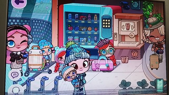 Алина празднует свой день рождения в садике. И семья улетает на юг. Аватар ворлд