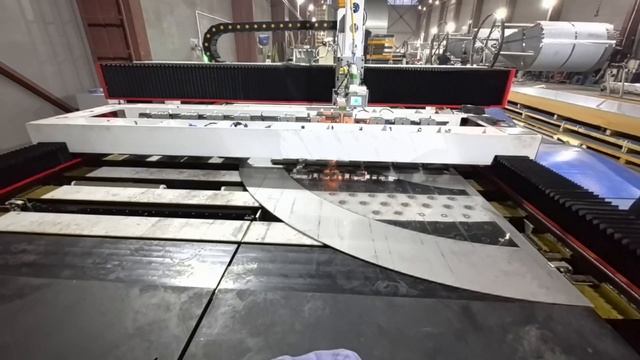 Оснащение предприятия станком для изготовления рубашки охлаждения при помощи лазерной сварки