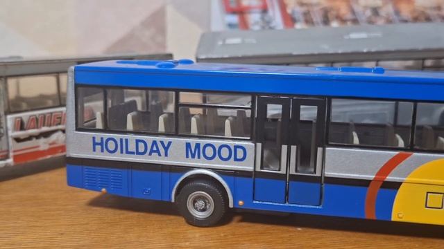 Cararama Автобус 1:60   Mercedes Benz O 407