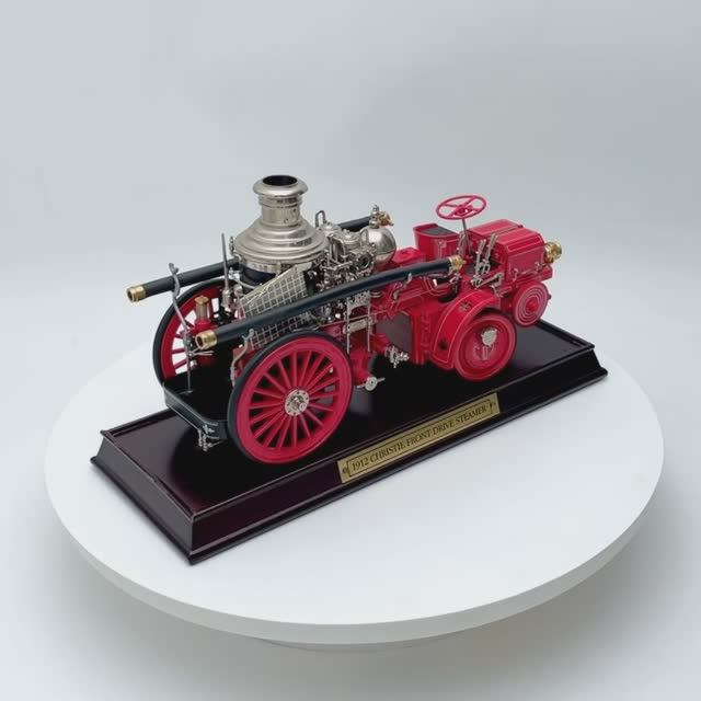 Коллекционная модель пожарной машины 1912 Christie Front Drive Steamer 1:24 Die-Cast