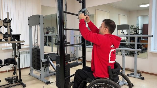 УПРАЖНЕНИЯ НА СПИНУ