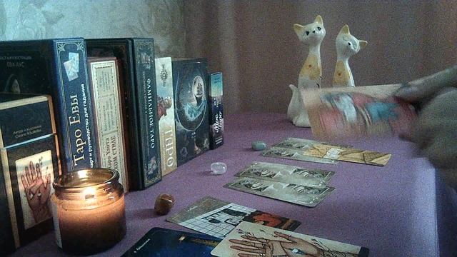 зачем Он хочет вернуться? Что Ему нужно от Вас? 3 варианта