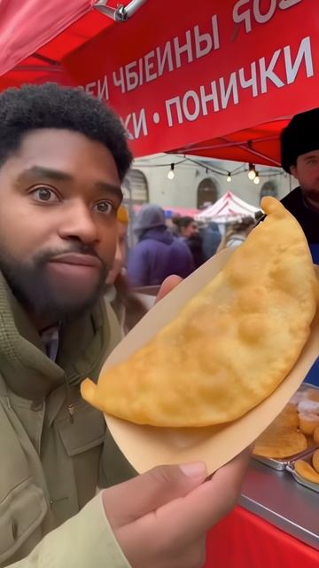 Уличная еда России в США! 🌯 Чебуреки, блины и шок на лицах