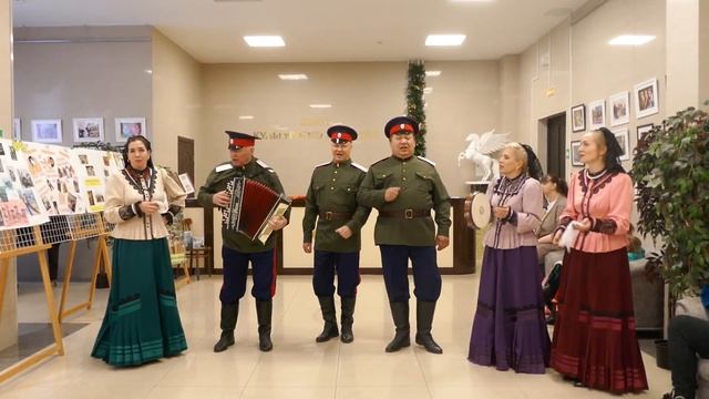 "Как у нашего соседа" Народный коллектив ансамбль казачьей песни "Донцы"