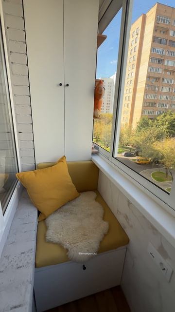 Крошечный балкон 2 кв.м, где есть хранение!