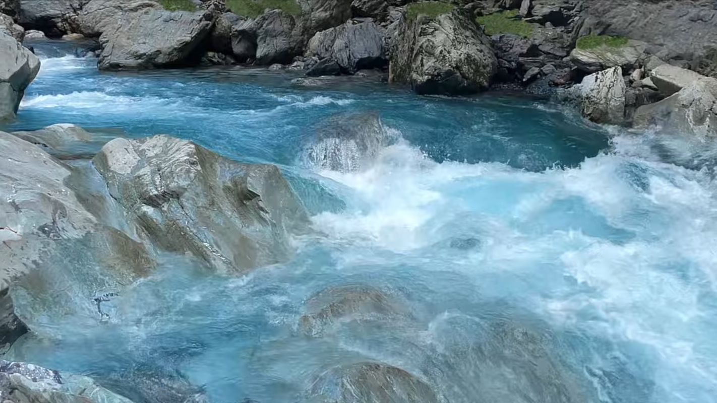 Ревущие водные пороги | 10-часовой Белый шум воды для сна