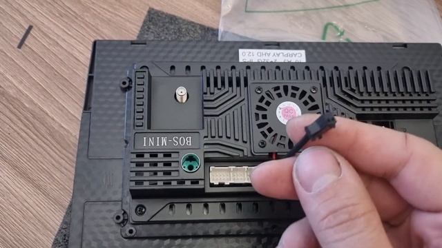 Распаковка - Автомагнитола BOS mini A3 CarPlay Mirror link
