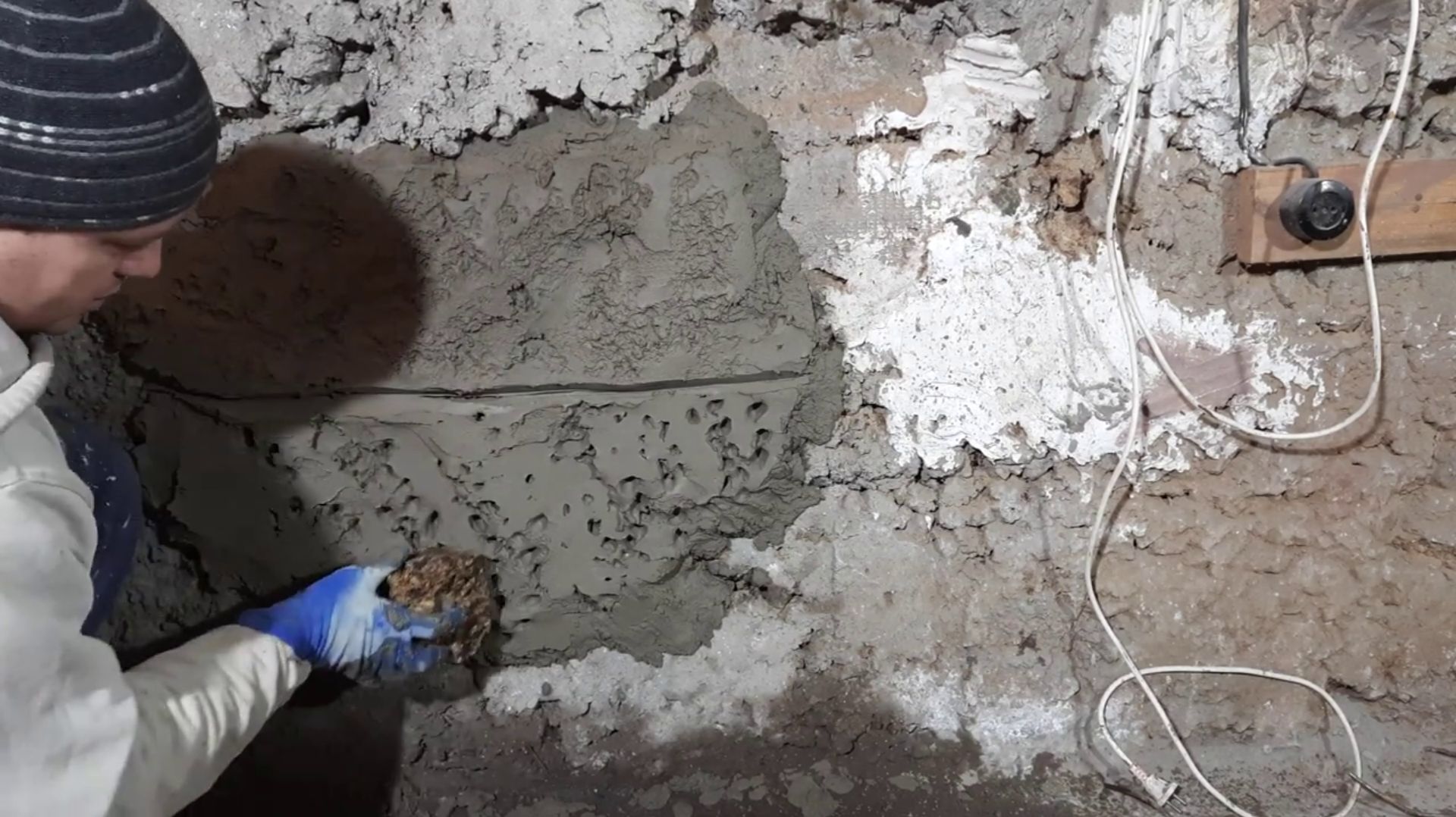 Декоративный  камень  мастер  класс...ремонт цоколя.  фильм  первый  от Коли Меленчук.