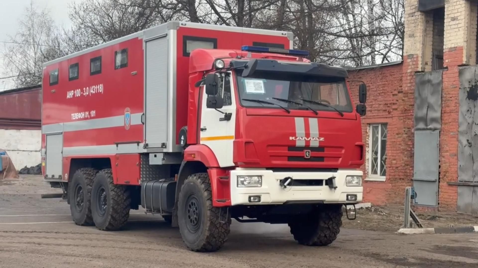 Курские огнеборцы получили новый пожарный насосно-рукавный автомобиль