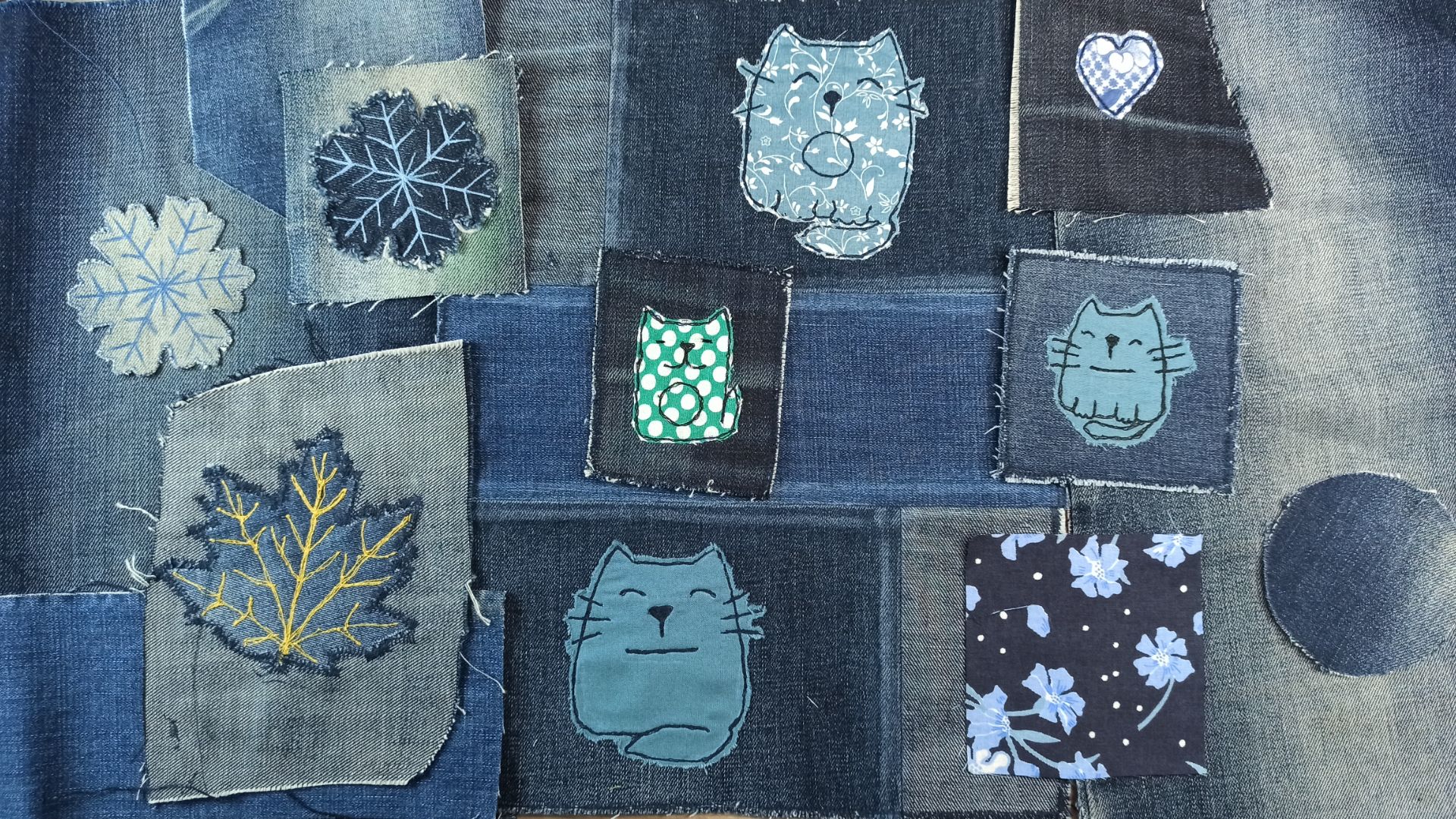 Если из ресурсов у вас есть только швейная машинка и большое желание - то наше видео именно для вас!