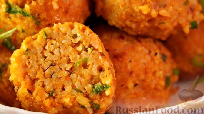 Зернистая текстура, пикантный вкус и пряный аромат. ЧЕЧЕВИЧНО-БУЛГУРНЫЕ КОТЛЕТЫ