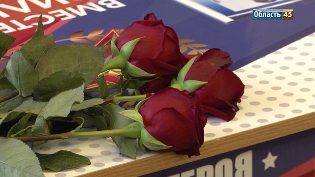 «Парта Героя»: чьи имена увековечили в 23-й школе Кургана?