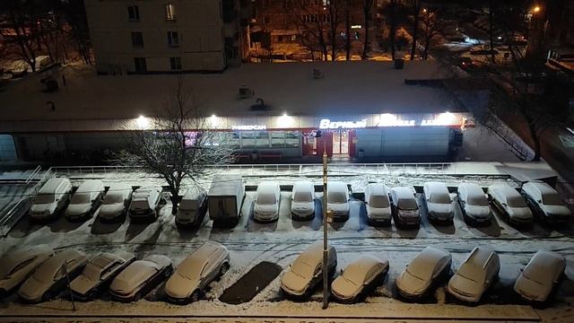 Снег в Москве. Снег пришел в Москву. Ура, снег. Снежное утро в Москве. 10 декабря 2025