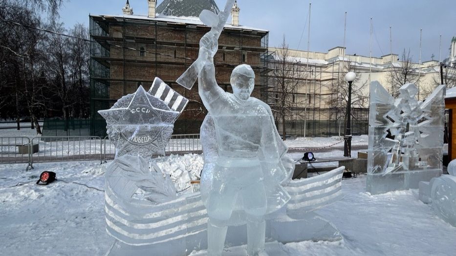 Фестиваль ледовых скульптур «КроншЛёд» (2025) снятый на камеру.