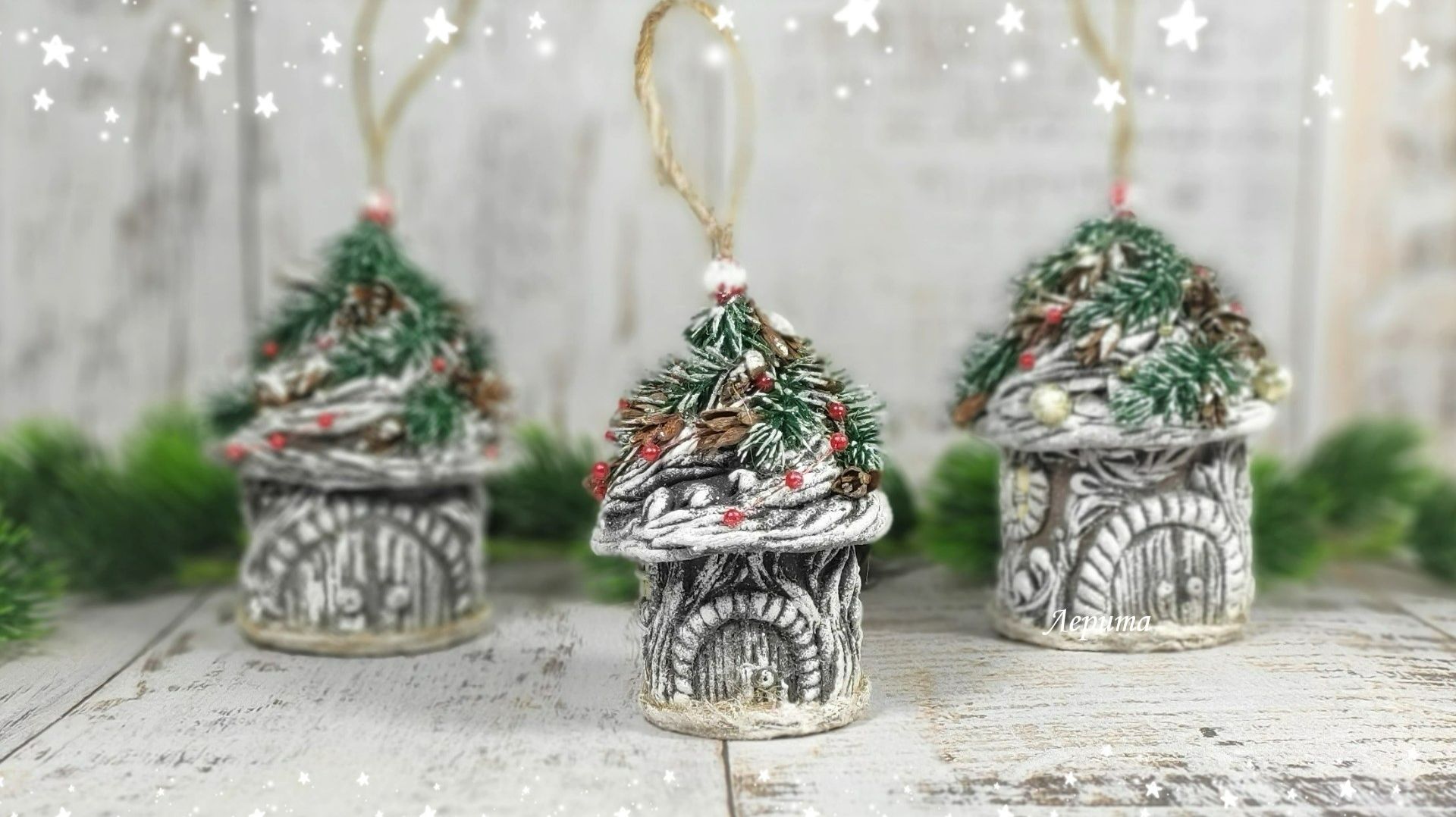 НОВОГОДНИЕ ДОМИКИ, ёлочные игрушки 2026 своими руками из лёгкого пластилина и втулок.