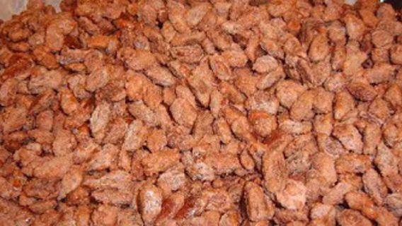 Миндаль в карамели. Маринкины творинки. Всем МИРА и Добра!