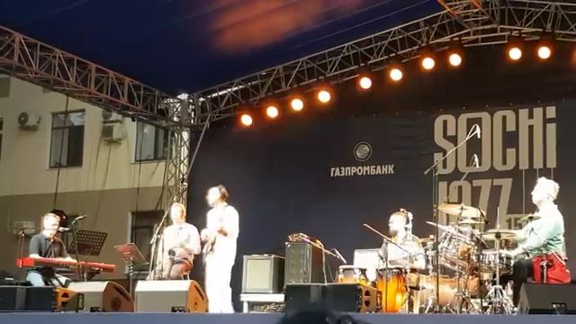 Уличный джаз