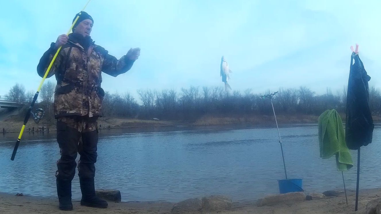За плотвой на Ахтубу перед морозом .