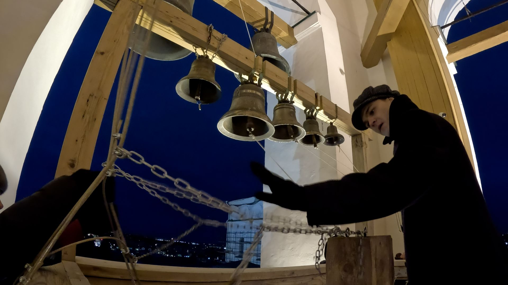 Макарий Постников, колокольный звон. Колокольня Троицкого собора Псковского кремля, 9.01.2025