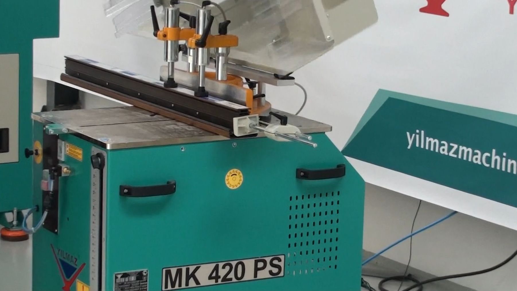 Yilmaz MK 420 PS пила с механической нижней диска 420 мм