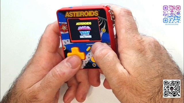 🚀🎮 Встречайте The Asteroids® Super Micro Keychain Gamer