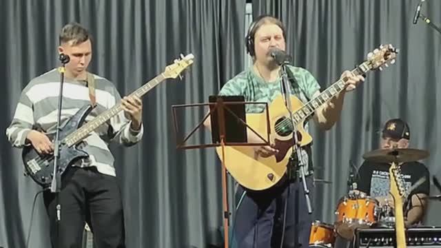 Старый отель = кавер версия от группы DackFax на гр. Браво и Жанна Агузарова