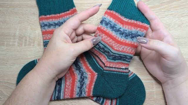 Новогодние носки Декабрь СП Носочная коробочка 2025 с Еленой Велиной