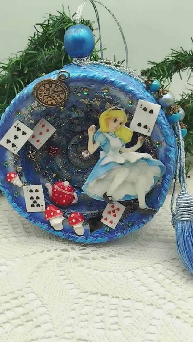 Шар "Полет в кроличью нору"