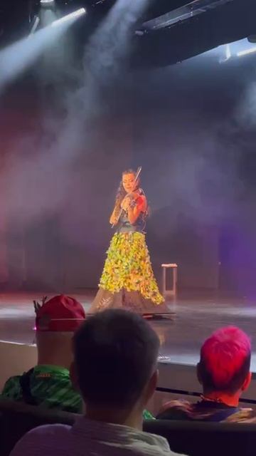 Замечательная игра на скрипке