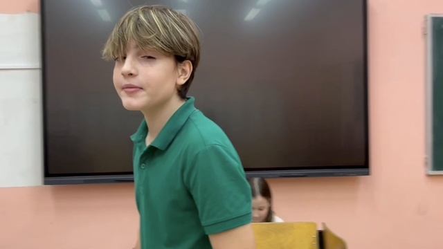 Анонс спектакля «Золотые груши»