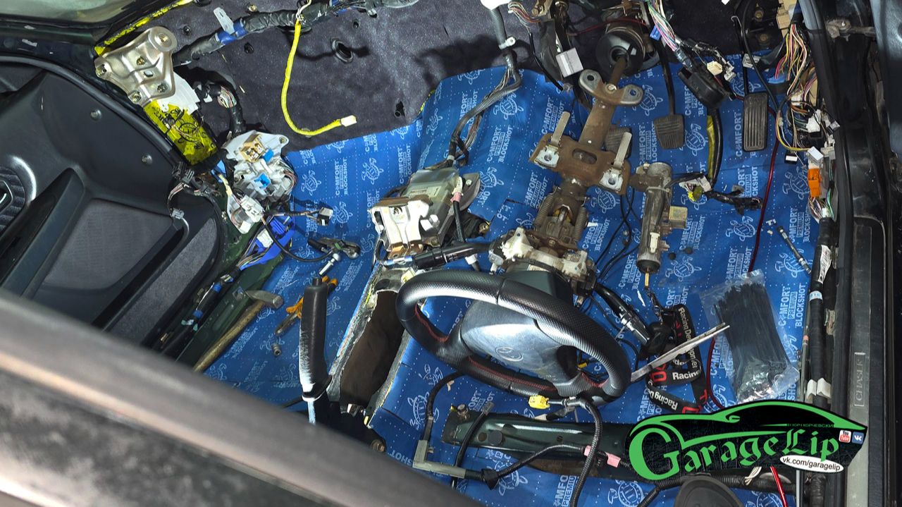 TOYOTA CHASER 100 SWAP Сделали шумку, установка центральной и подкапотной косы.