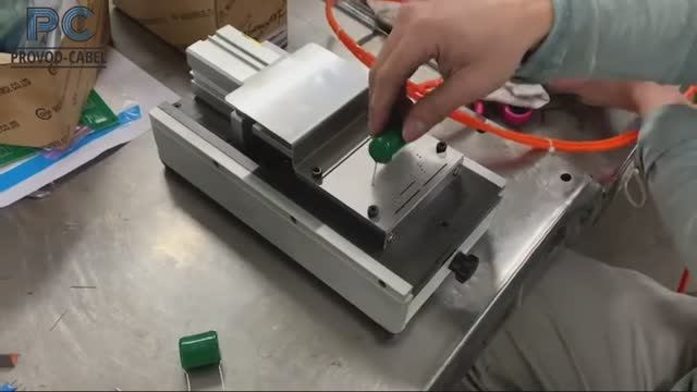 AR-110 Установка резки выводов компонентов