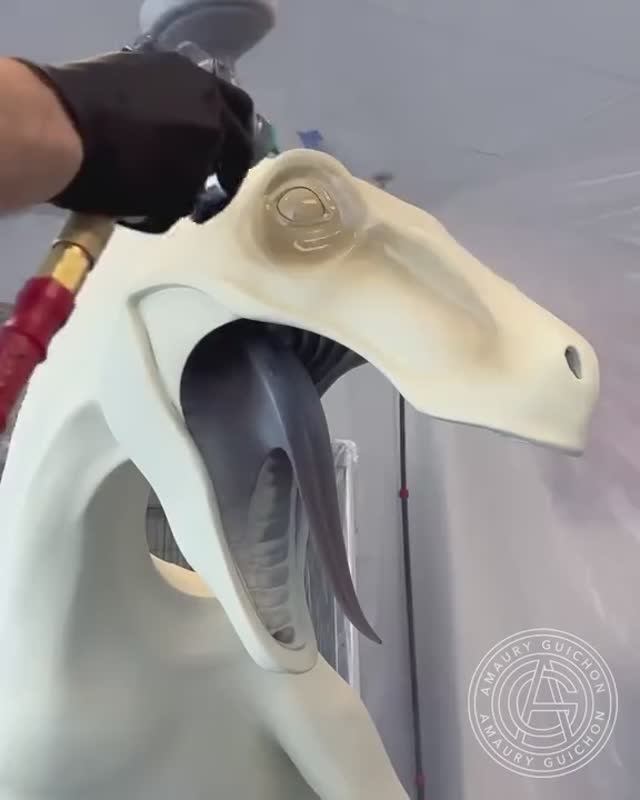 Динозавр из шоколада.