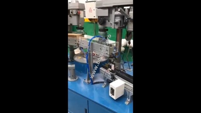 65. Загружаем заготовку на конвейер роботом BORUNTE