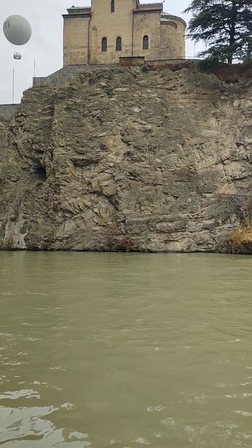 А в Тбилиси сейчас +15