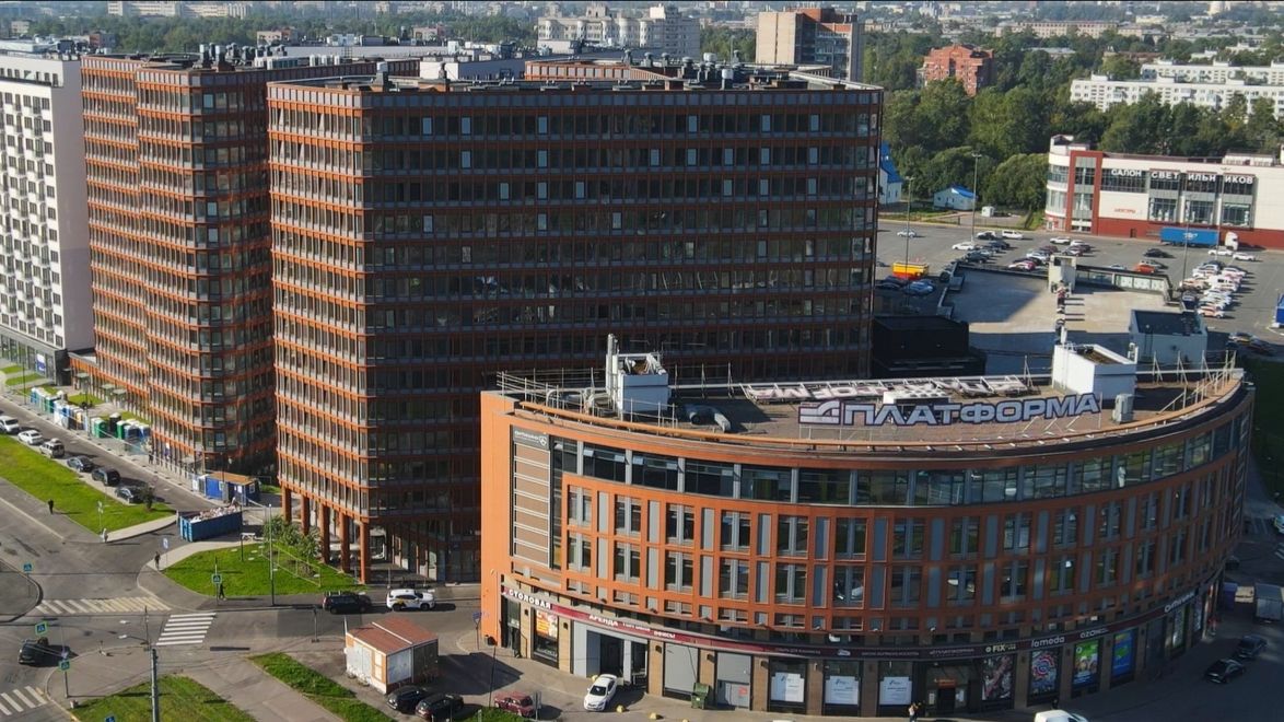 Мультиформатный жилой комплекс «GloraX Заневский»