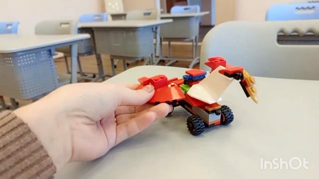 Выставка НТТ-2024. Васильева Александра, 9 лет. Лего птица