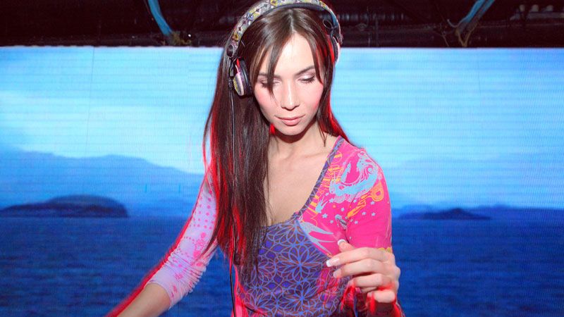 Dj Mixon and Dj Sveta - sland Vibes vol 51 (2025) (promodj.com)