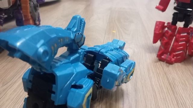 итак раз уж скоро (когда я это загружаю 12 декабря 16:39) будет через 20 дней НГ держите Vulcanicus