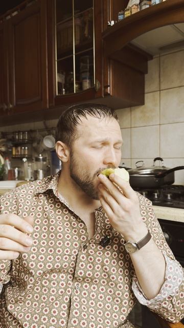 Отрывок из фильма «Не шутите с Зоханом»