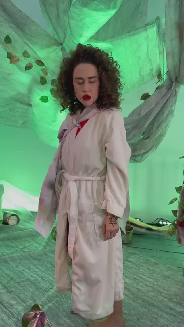 Перфоманс Татьяны Плаксиной, дочери Любы Успенской. #shorts #rec #fyp #любовьуспенская