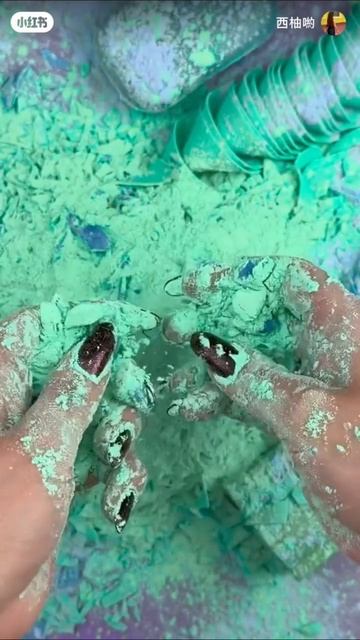 (◕‿◕✿)(◡‿◡✿)