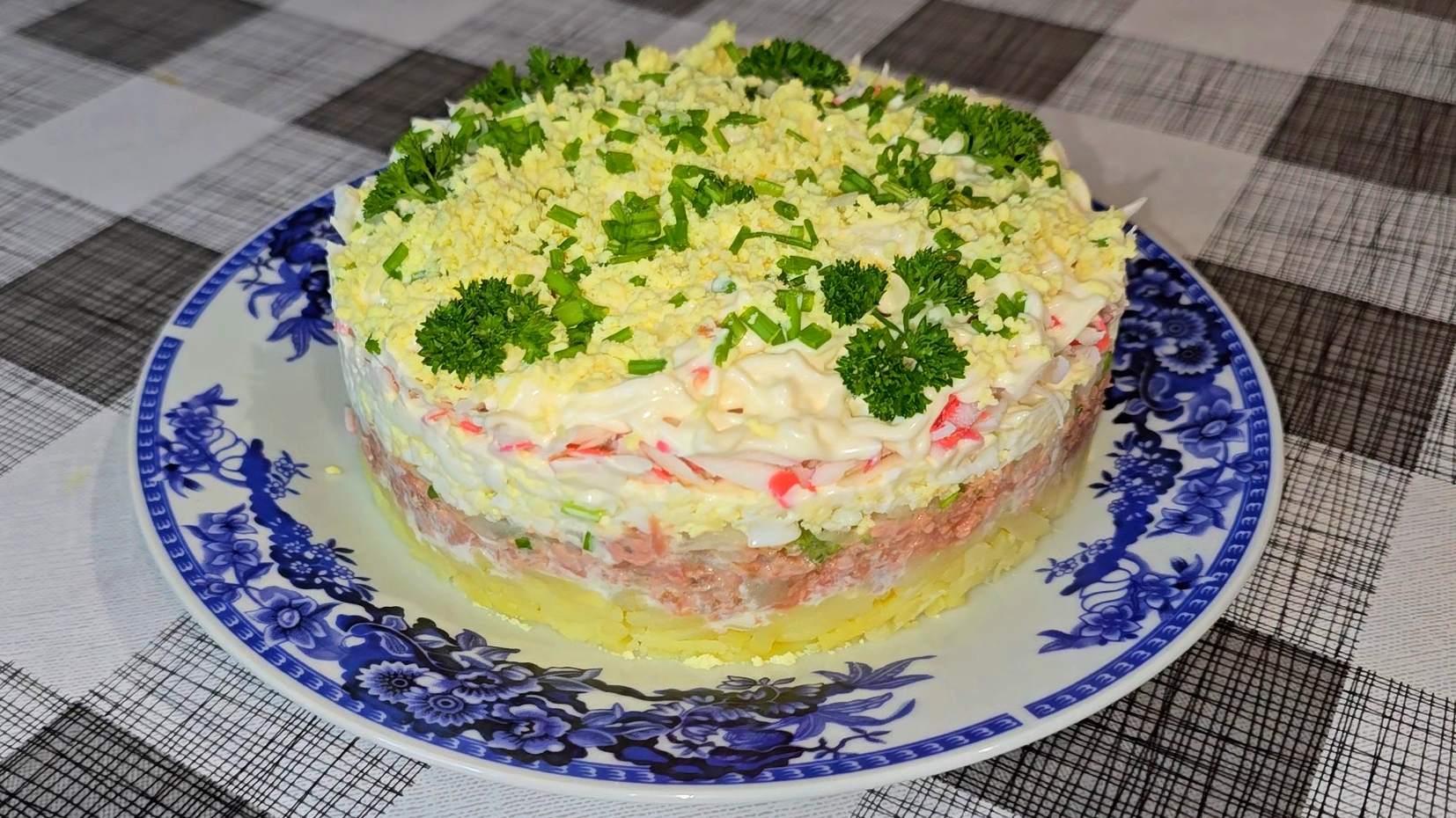 ✨️Дождливый влог✨️Готовлю салат из тунца😋✨️