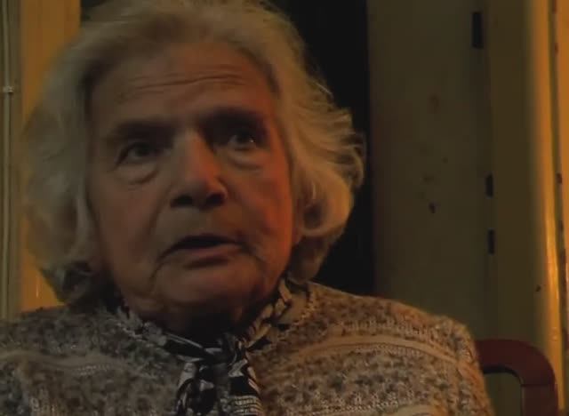 Между Востоком и Западом