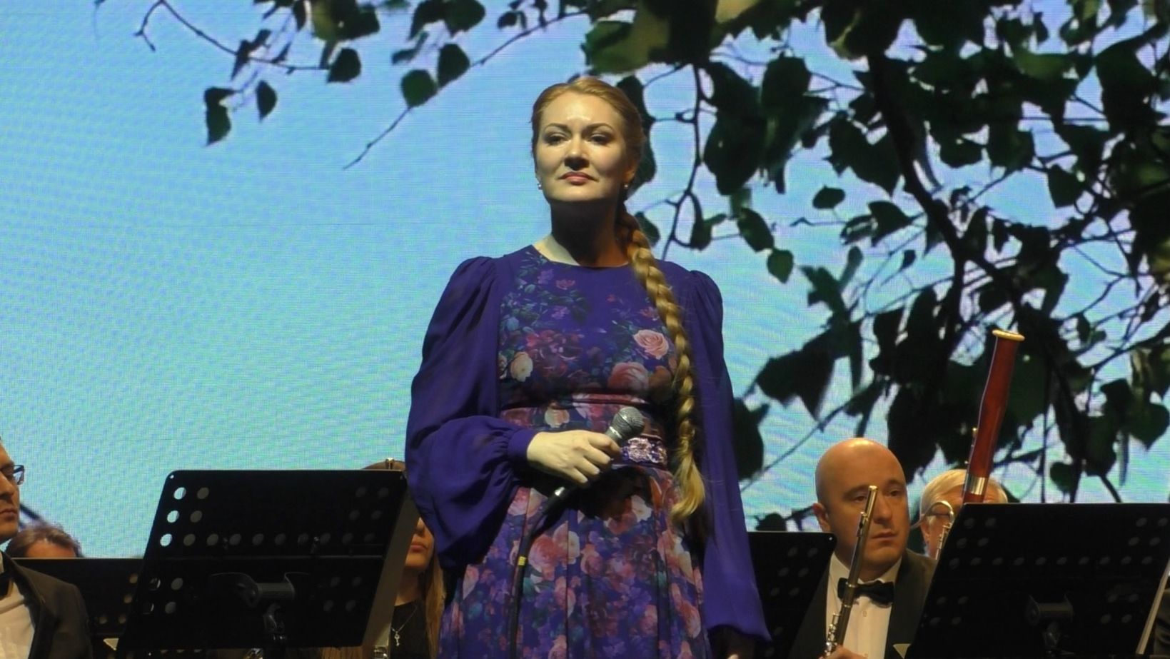 Муз. Колмановский, сл. Евтушенко. «Родина моя» Поёт великолепная Анастасия Лысякова