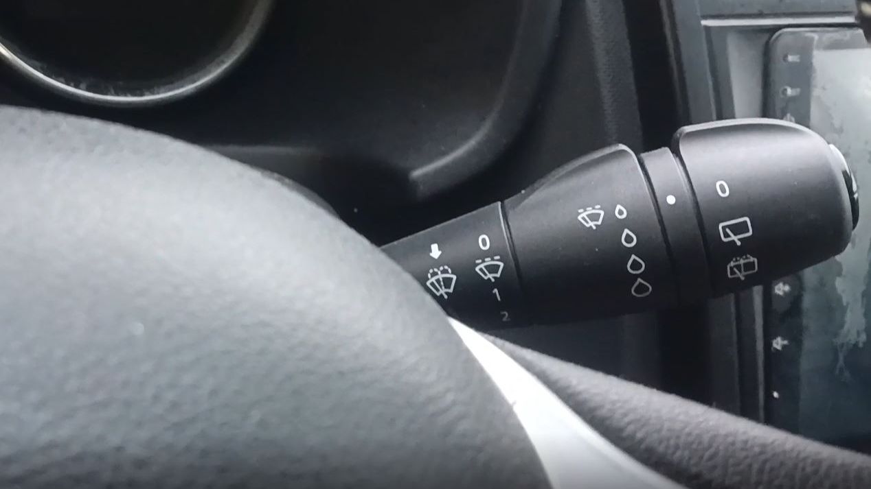 Регулируемая пауза стеклоочистителя - Renault (Logan II/Sandero II/Duster II)