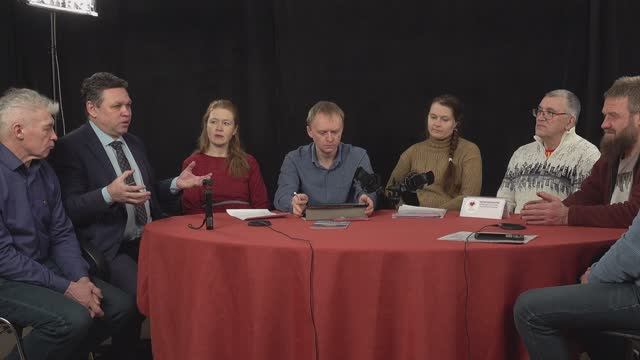 Круглый Стол: Очередной виток проблемы с сооружением снежных горок во дворах России